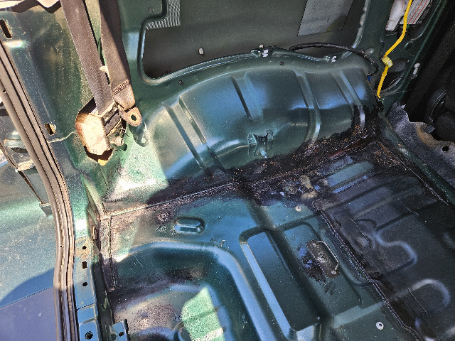 Yet another boot panel (and rear wheel wells) rust thread - idiot-proof ...