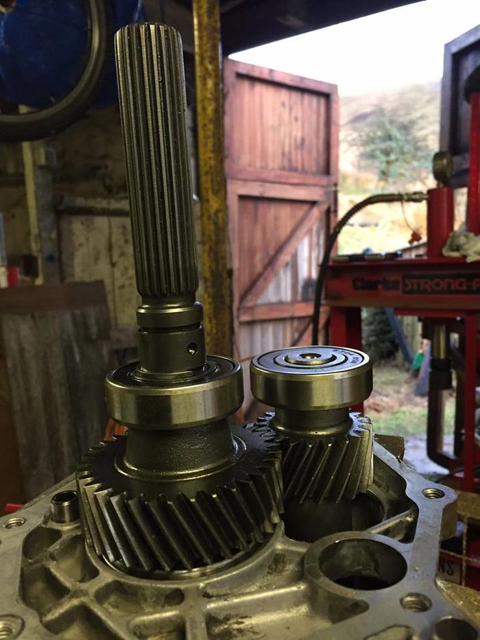 Gearbox R72 rebuild - BigJimny Wiki